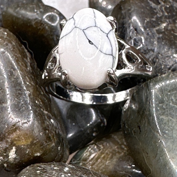 Alquimia | Jewelry | White Howlite Silver Gen Ring Victorian Cocktail ...